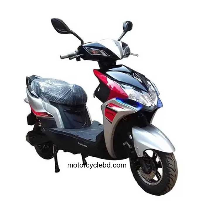 Exploit 504 Official Pictures | Bike Photo Gallery